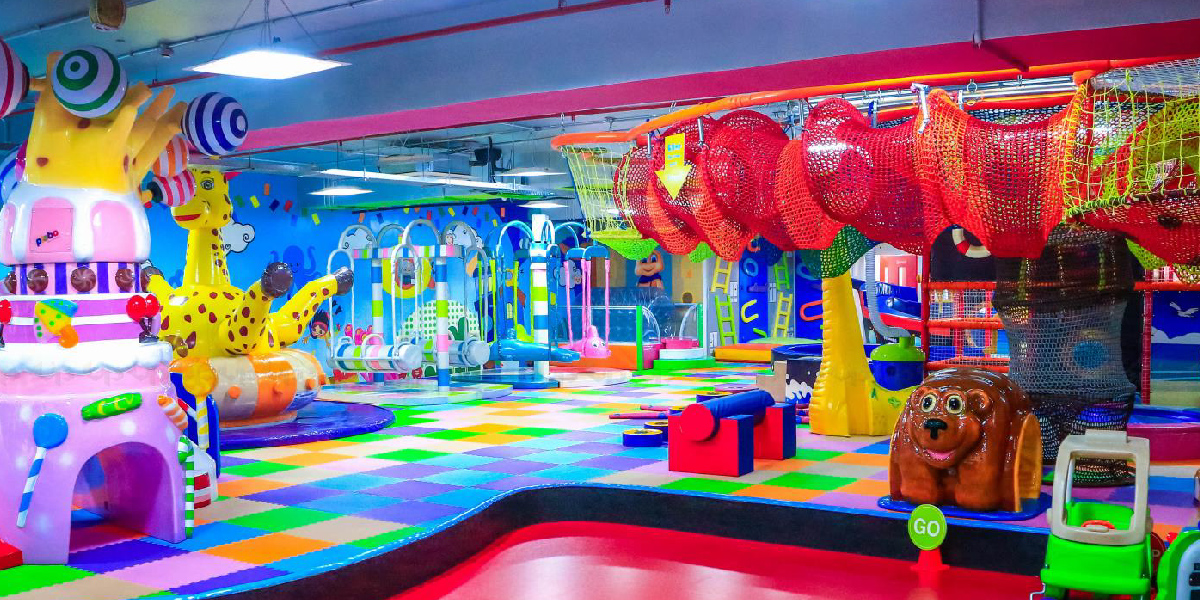 How to Start a Family Entertainment Center Business